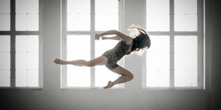 Join the The Human Body Photo Contest and win Sony QX10 Lens - VIEWBUG.com